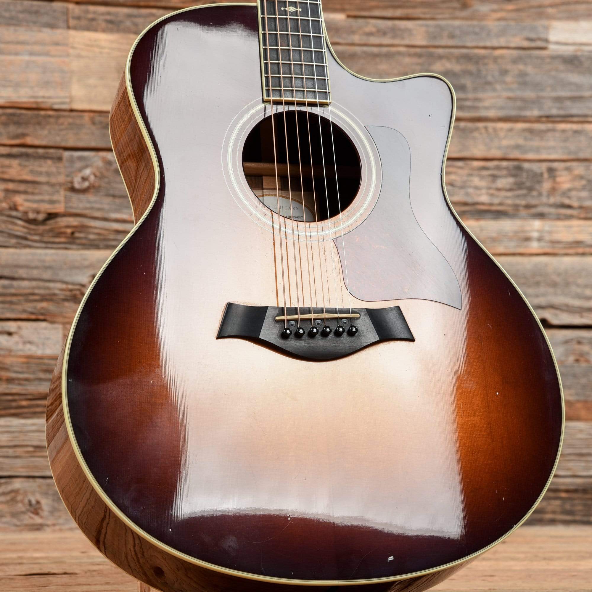 Taylor 716ce Sunburst – Chicago Music Exchange