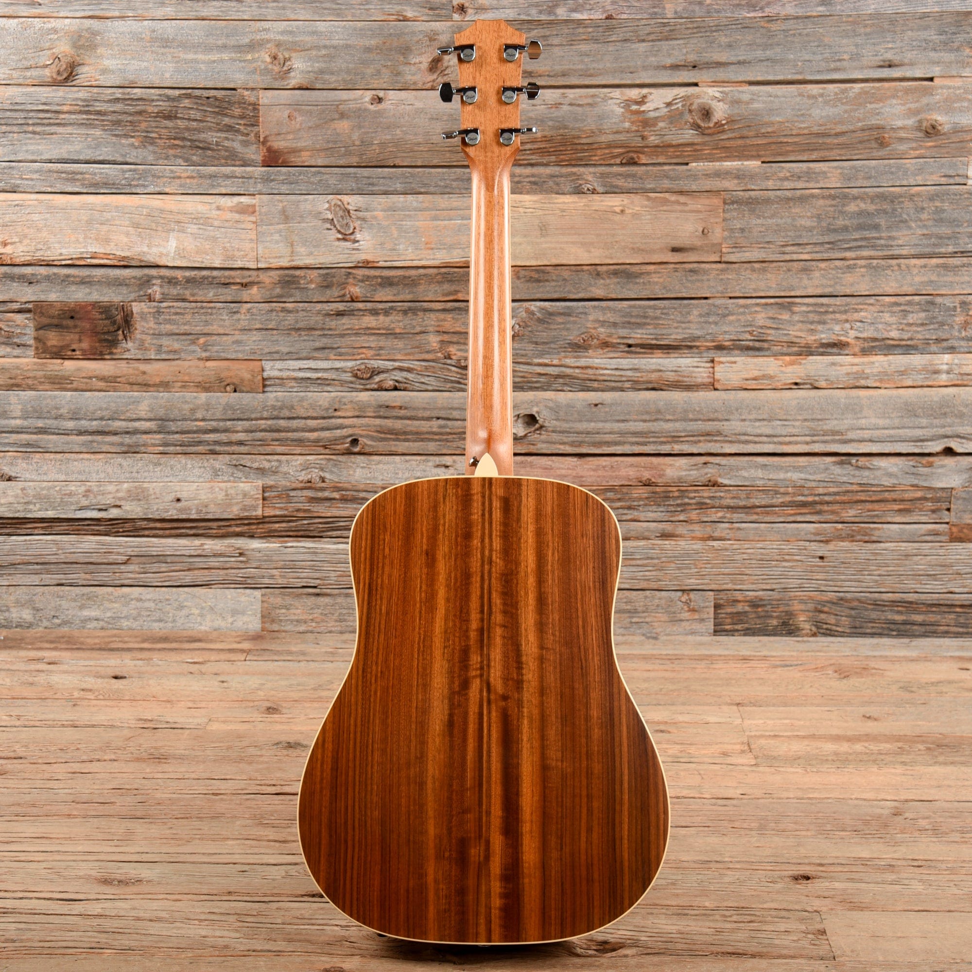 Taylor DN4 Natural 2007 – Chicago Music Exchange