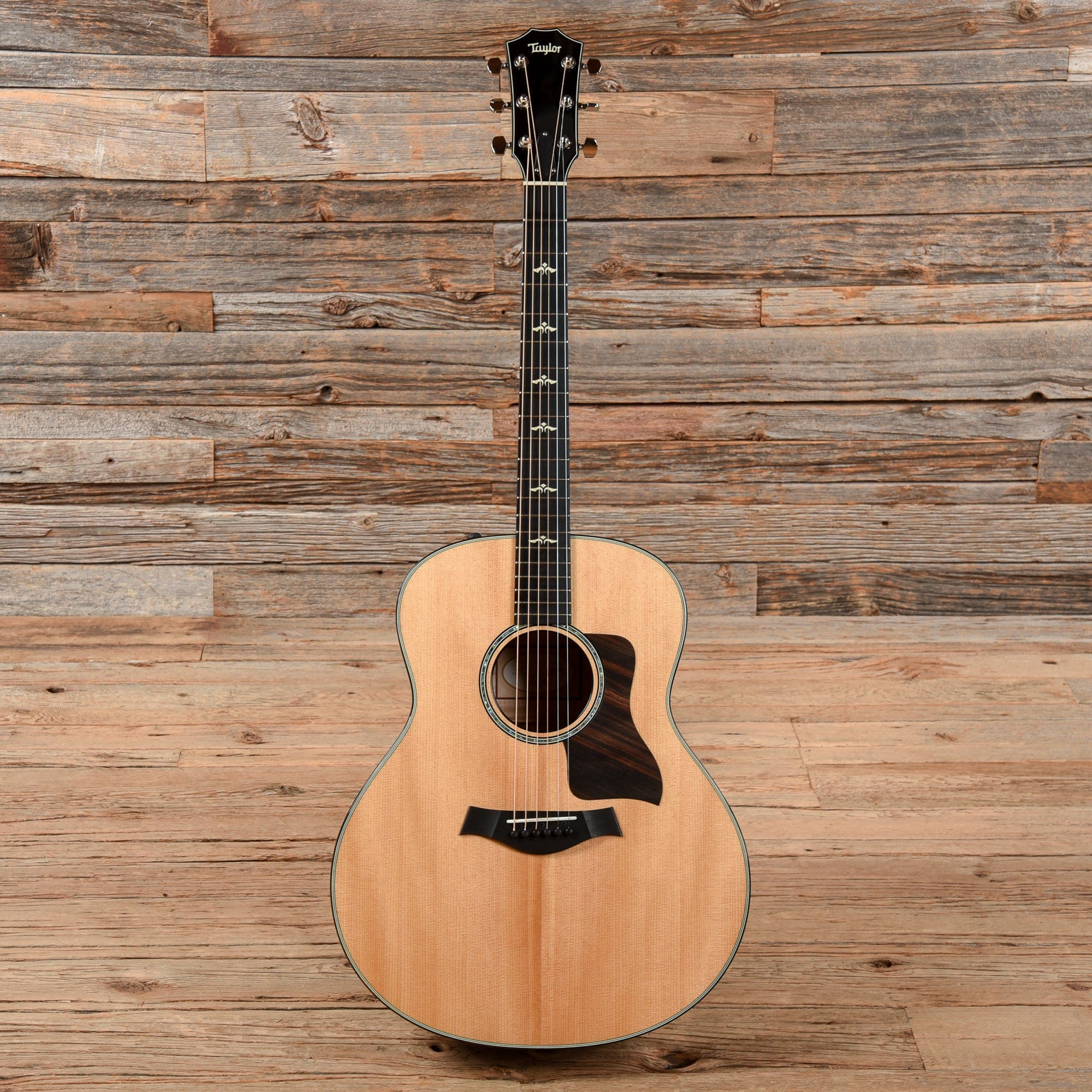 Taylor 618e Natural – Chicago Music Exchange