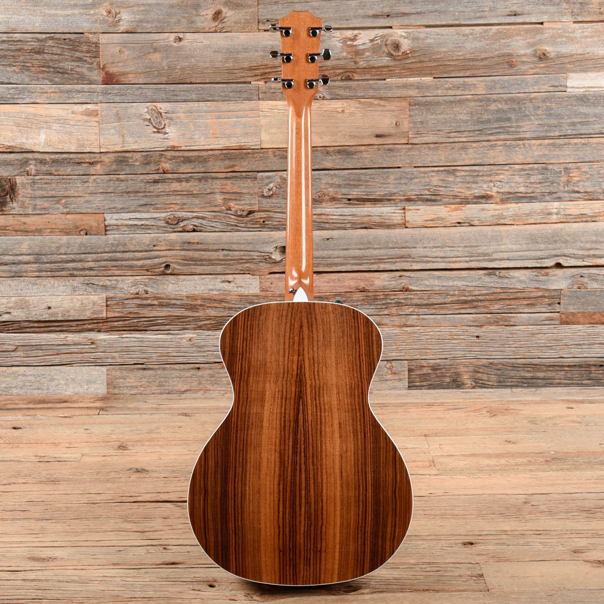 Taylor 214e-SB DLX Sunburst 2019 – Chicago Music Exchange