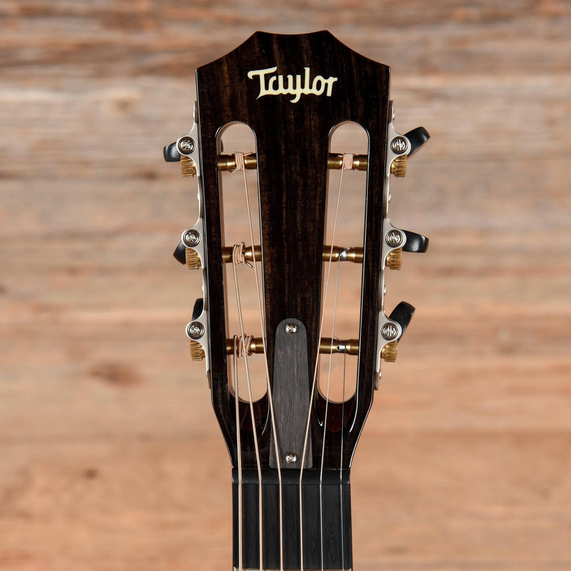 Taylor 612ce 12-Fret with V-Class Bracing Natural 2019 – Chicago Music ...
