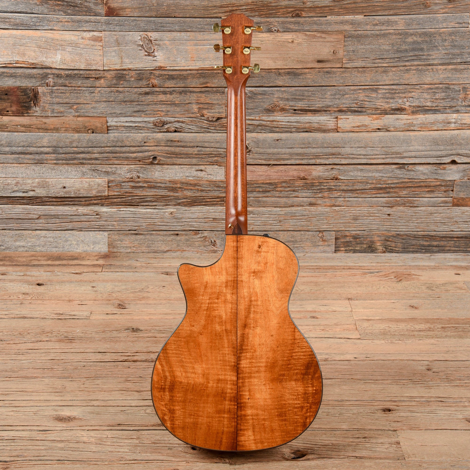 Taylor 714ce Fall Limited Natural 2008 – Chicago Music Exchange