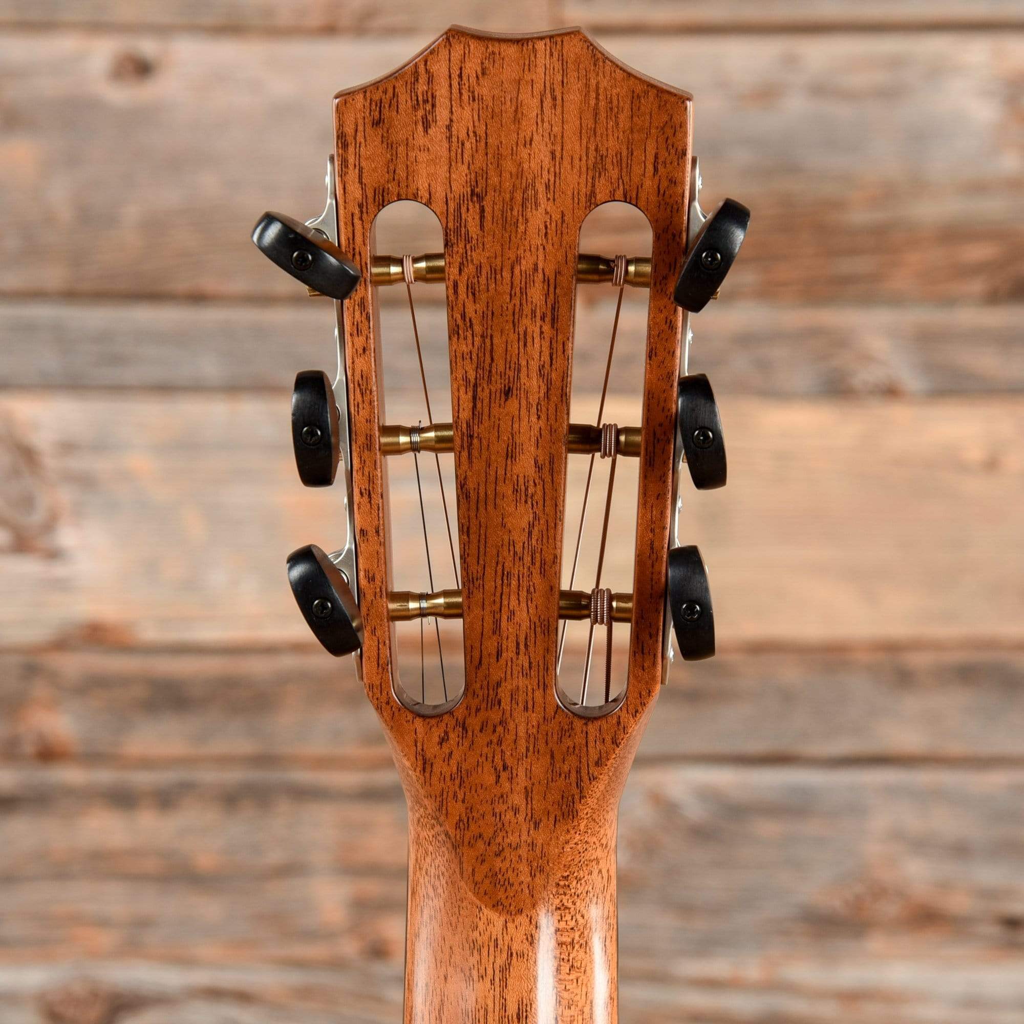Taylor 812ce 12-Fret DLX with V-Class Bracing Natural 2021 – Chicago ...