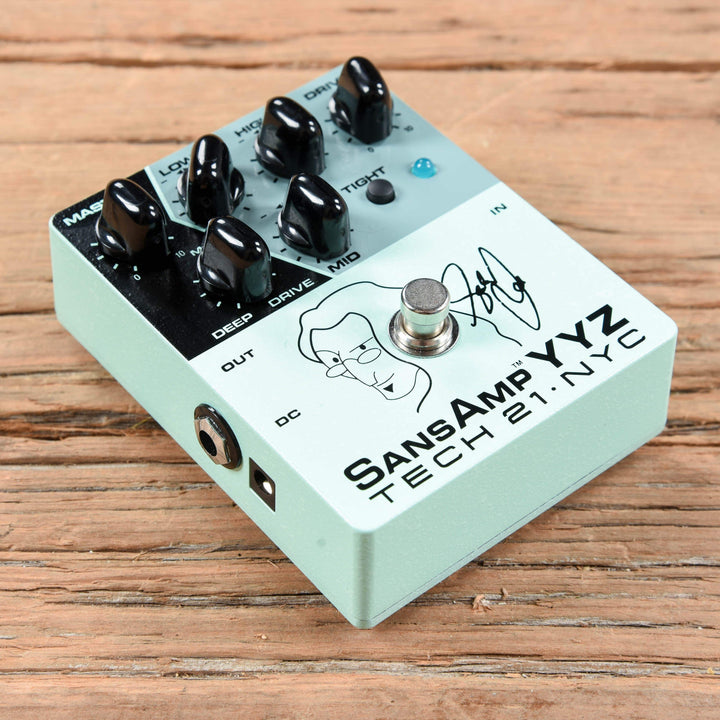 Tech 21 Geddy Lee YYZ Signature SansAmp Bass Drive – Chicago Music Exchange