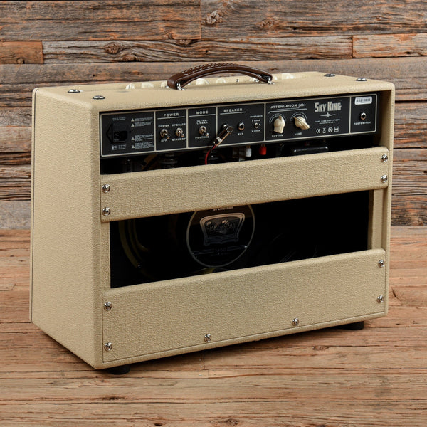 Tone King Sky King 2-Channel 35-Watt 1x12" Guitar Combo – Chicago Music ...