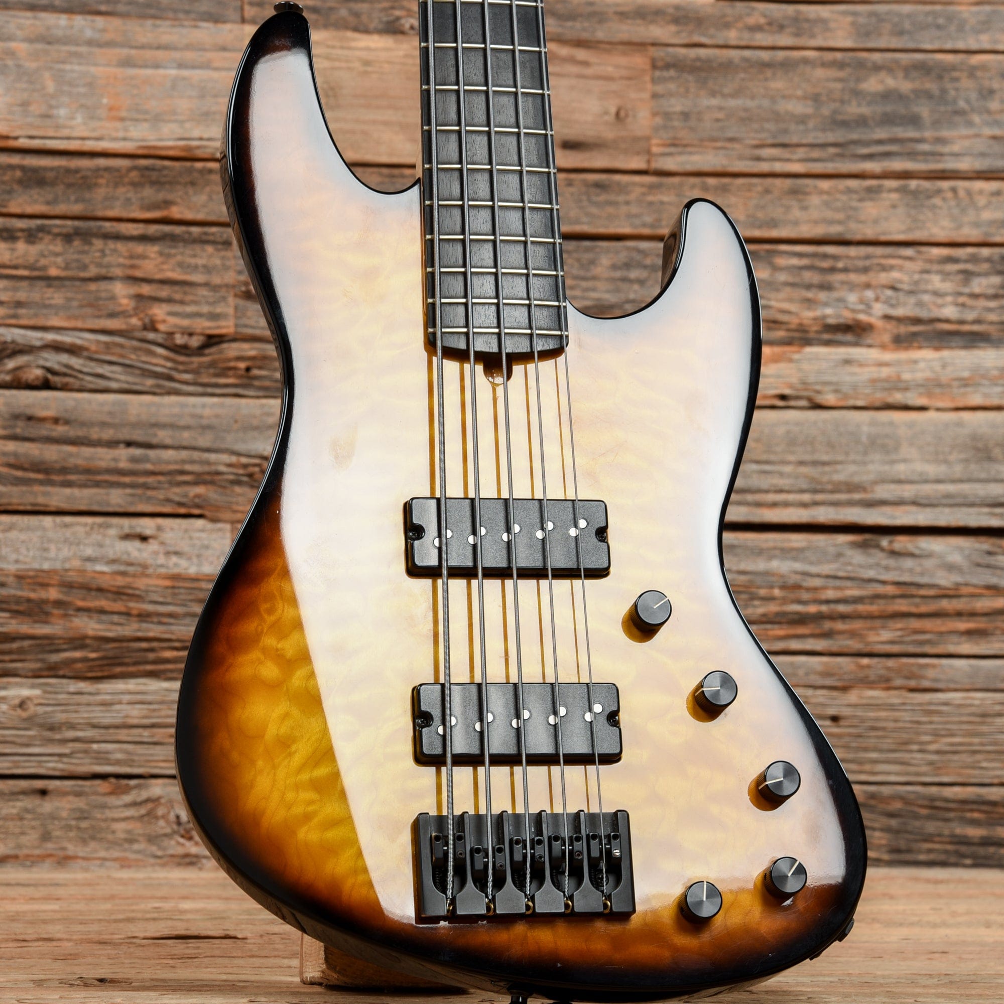 Valenti V21 Sunburst 2017 – Chicago Music Exchange