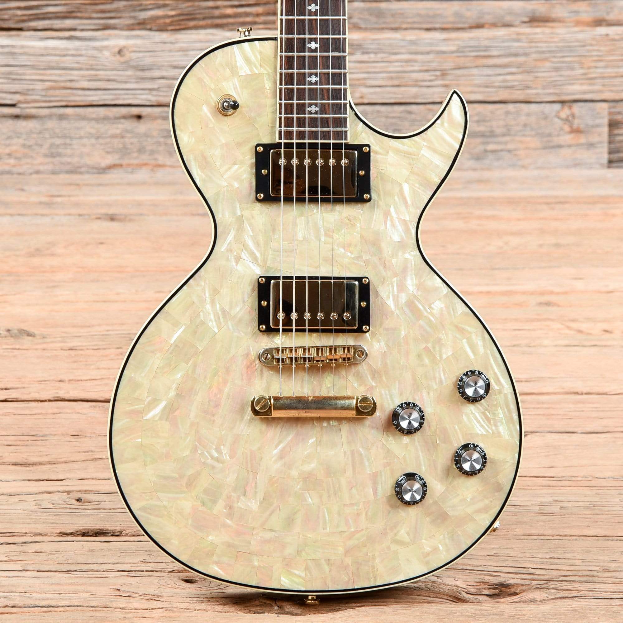 Xaviere XV-110 Pearl 2005 – Chicago Music Exchange