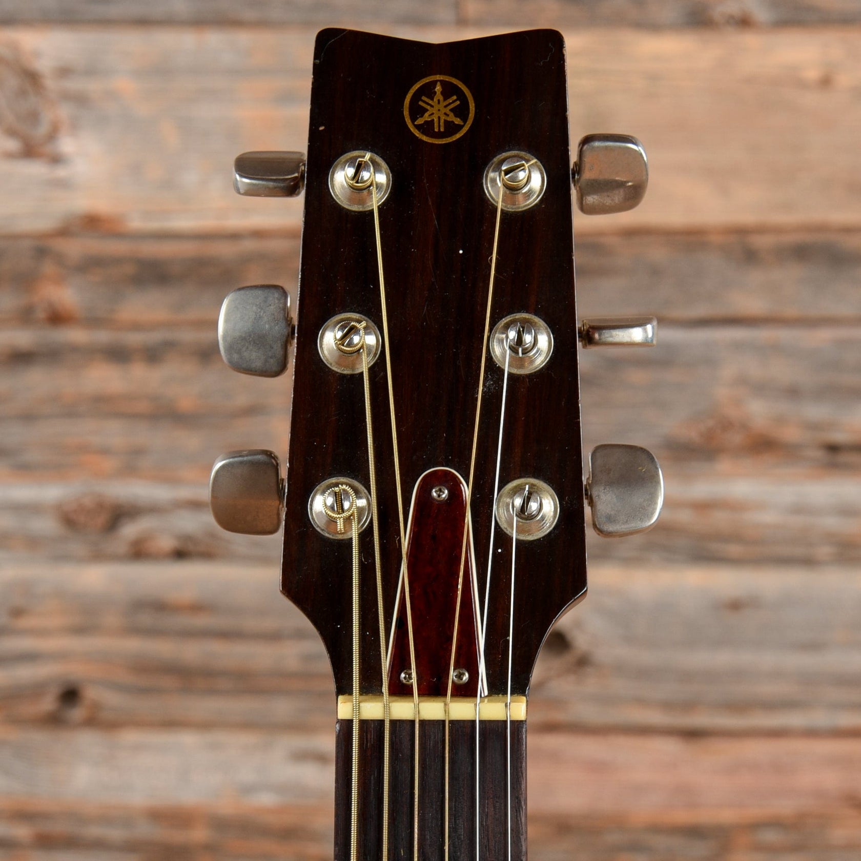 Yamaha FG-200 Jumbo Dreadnought Natural 1972 – Chicago Music Exchange