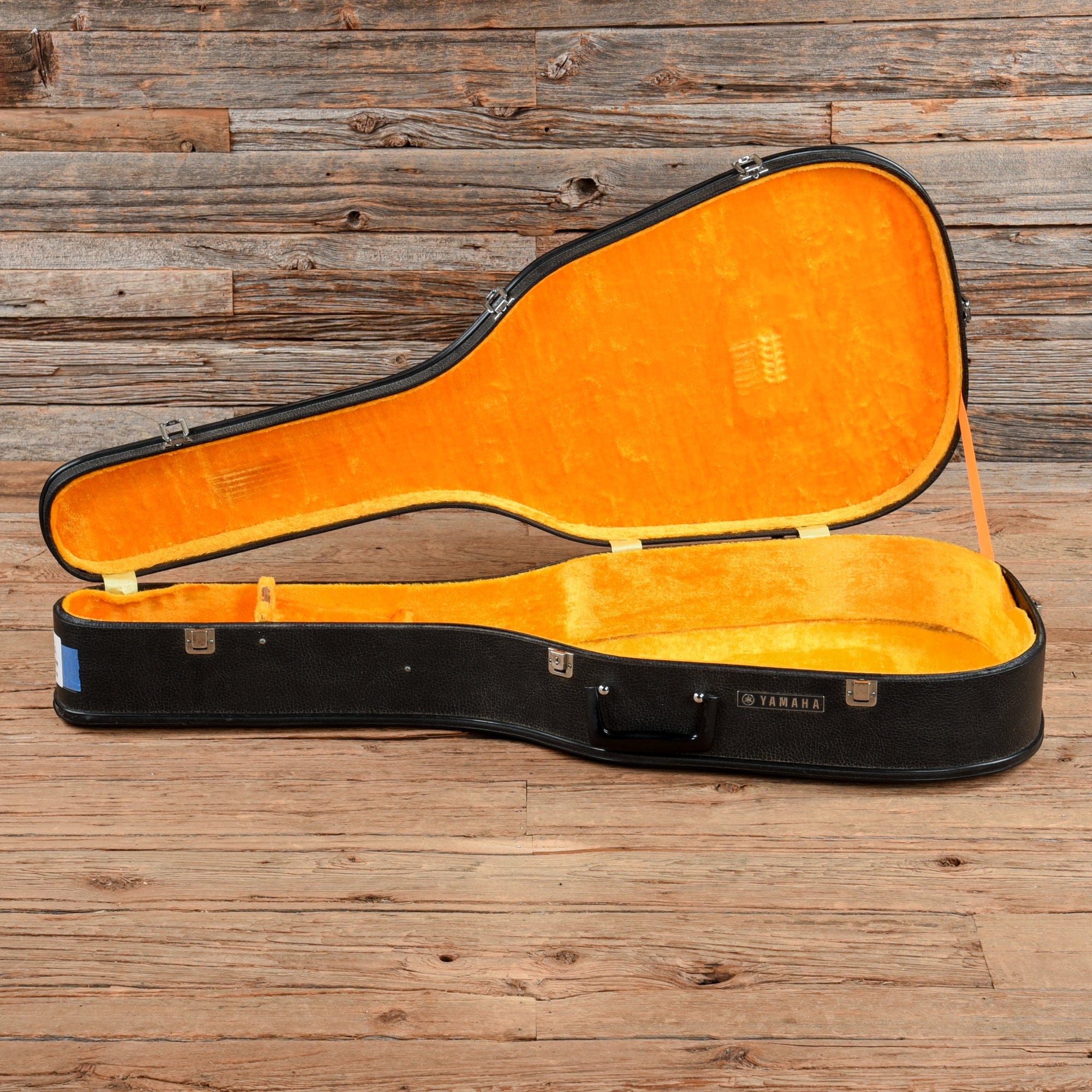 Yamaha FG-200 Jumbo Dreadnought Natural 1972 – Chicago Music Exchange