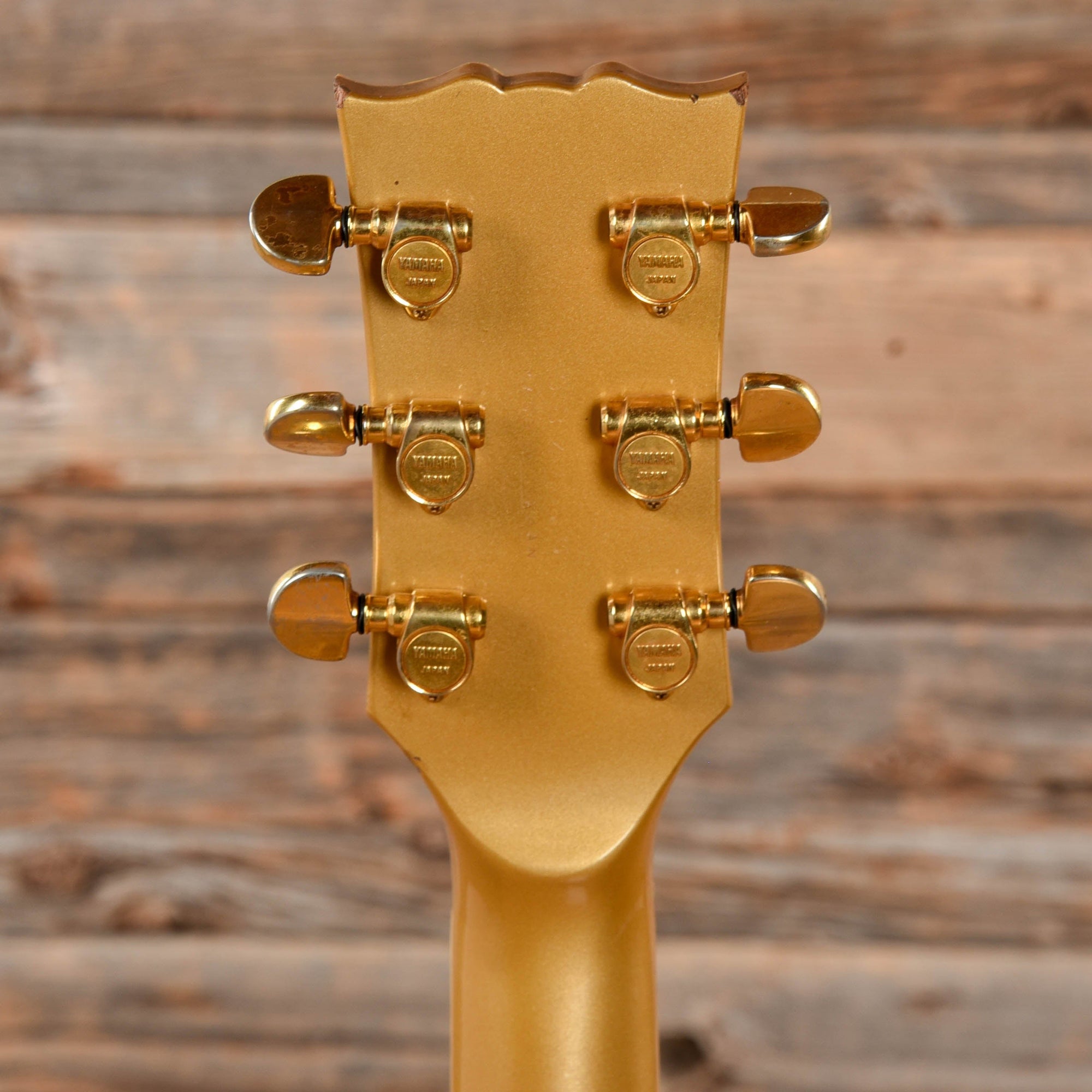 Yamaha SG-3000 Gold 1982 – Chicago Music Exchange