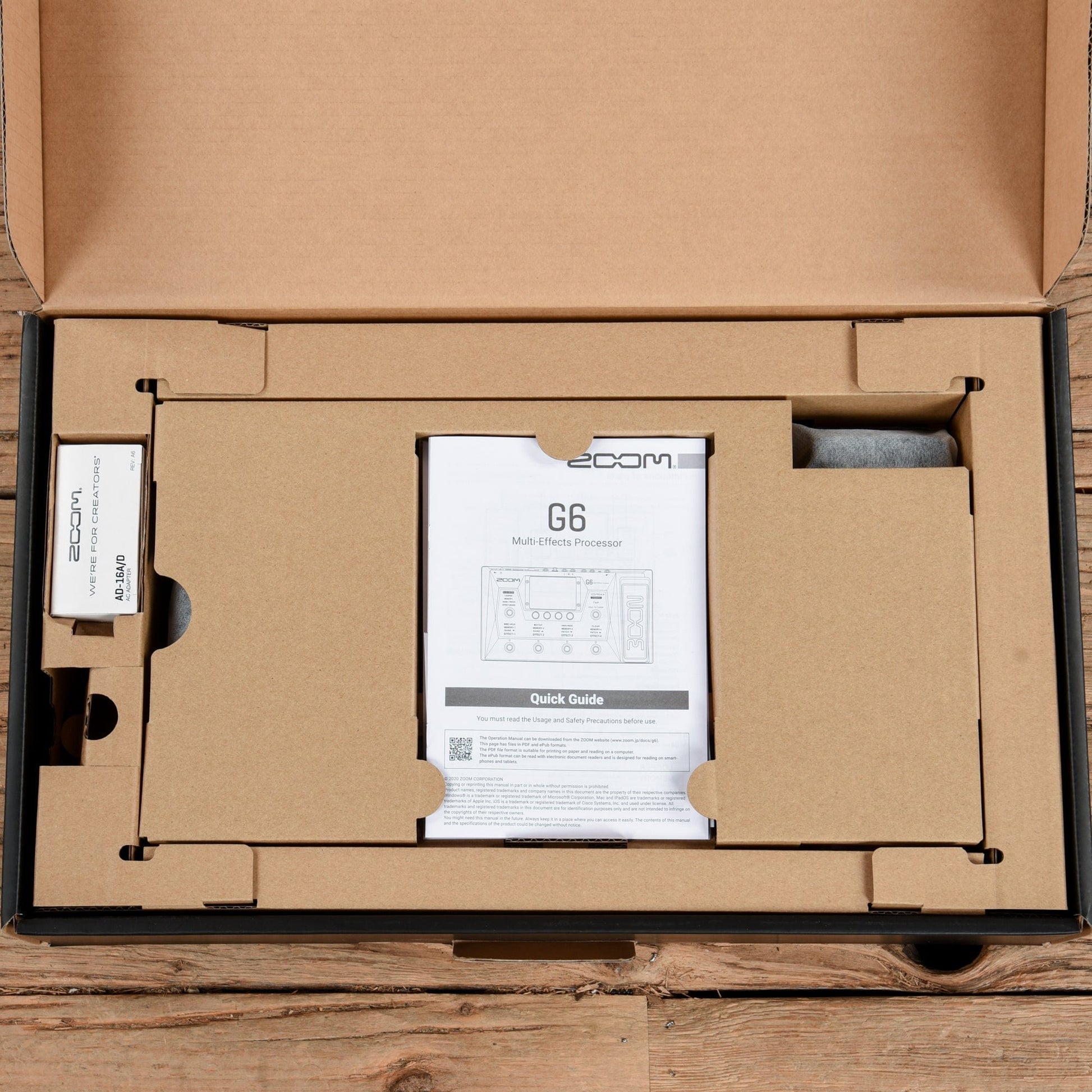 Zoom G6 Multi-Effect Unit – Chicago Music Exchange